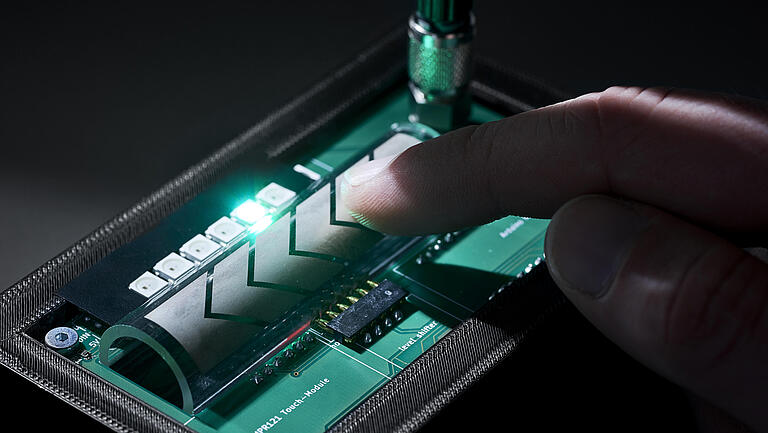 Function moves to the surface: binder prints electronics directly onto ...